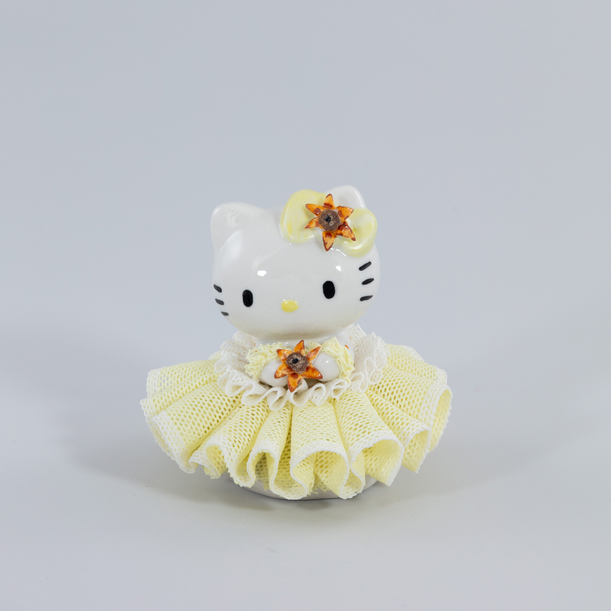 Hello Kitty yellow - Irish Dresden